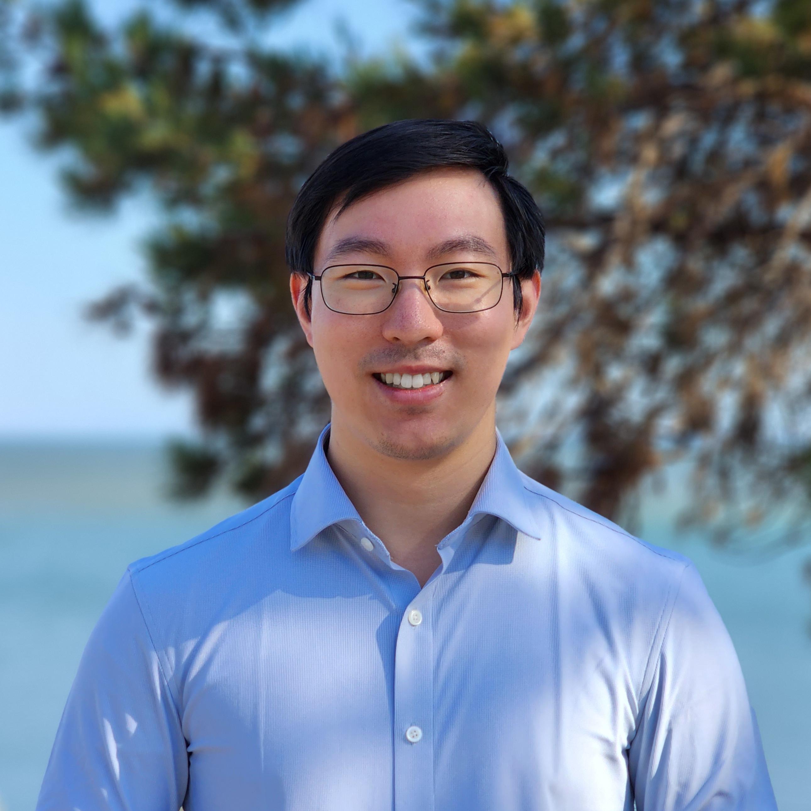 Myung Chang Lee (Noah Lee)